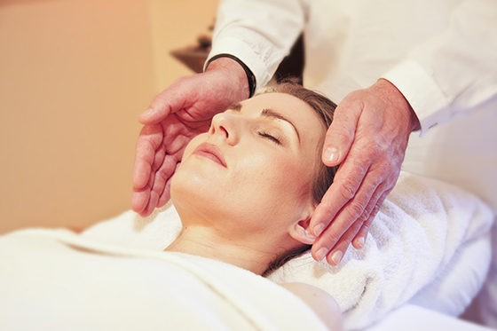 What is reiki? Does acupuncture work? - TUTV